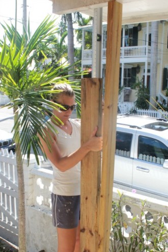 curb appeal idea - chunky patio posts - the space between